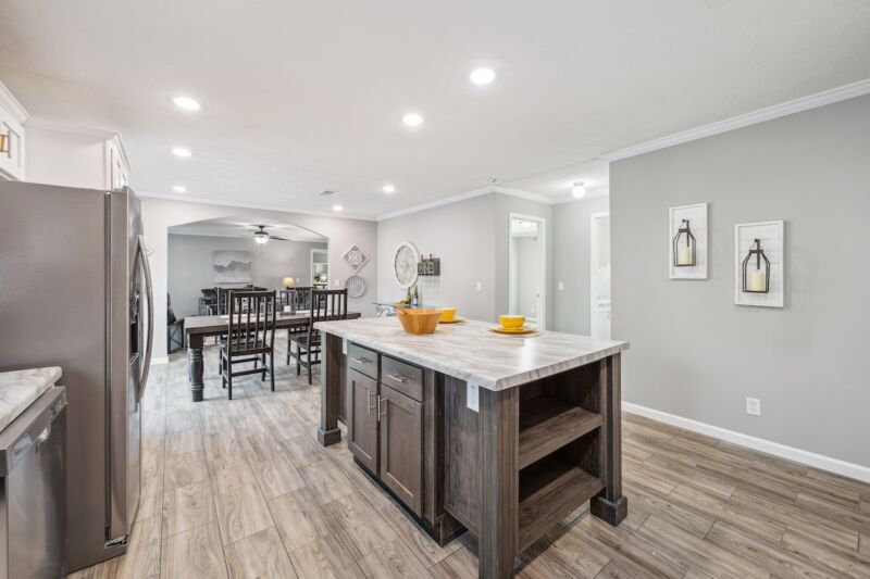 MD-43-32 Stagecoach • Kabco Builders